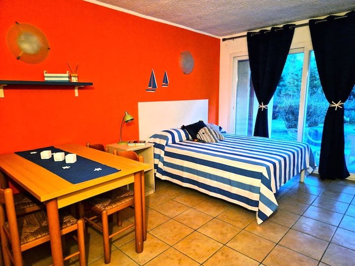 Studio 2 Personnes Pieds Dans L'eau - Ghisonaccia - Ghisonaccia