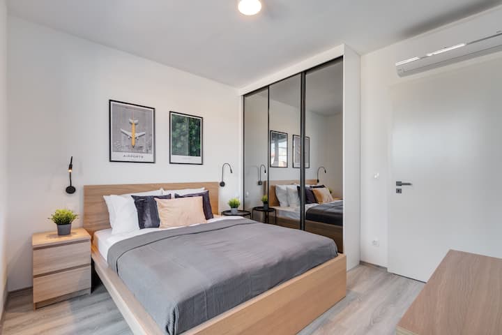 Large Balcony - New - Modern & Quiet - Sziget Festival