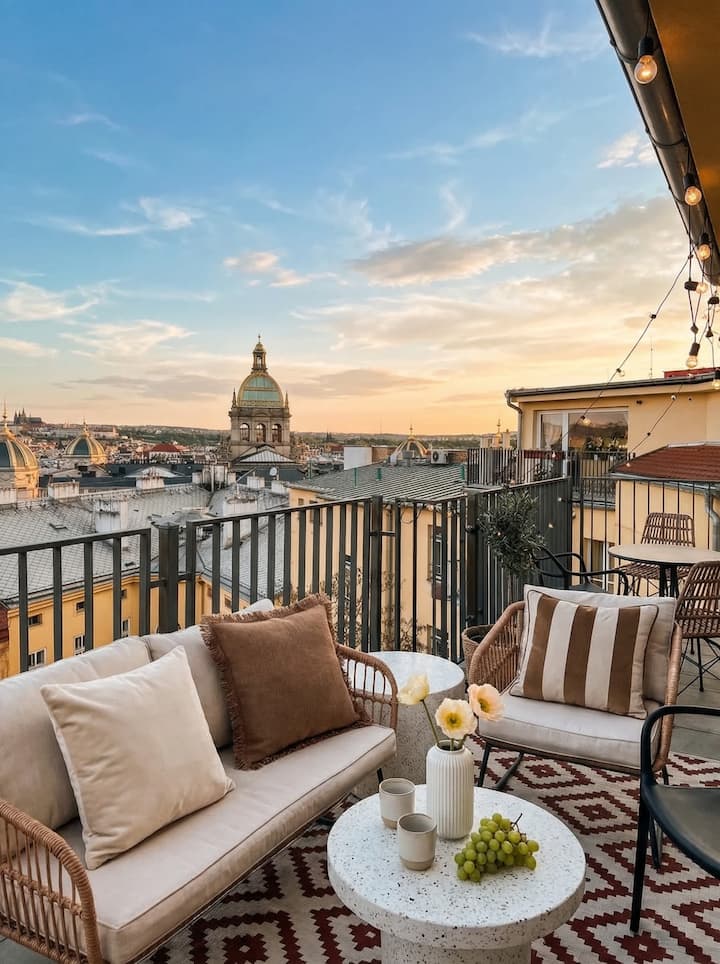 Turnkey | Angelo Roma  Apartment – Luxury View - Prague