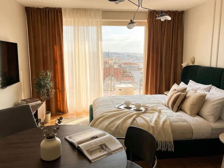 Turnkey | Angelo Roma  Apartment – Luxury View - Prague