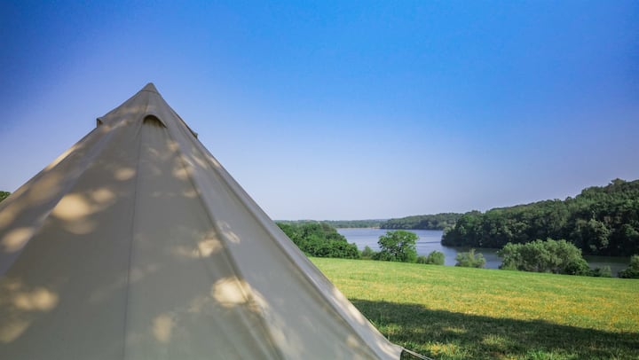 Cosy Bell Tent With Lake View - Crawley