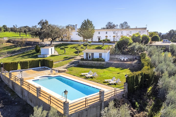Cubo's Casa Rural Hacienda El Baldio - Setenil de las Bodegas