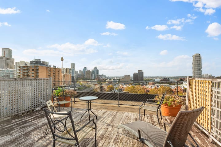 Cosy Studio With City Views - Surry Hills