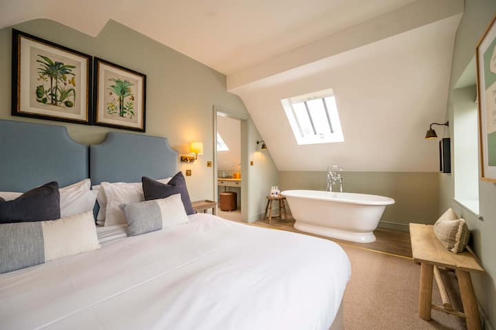 The Bottle & Glass Inn - Deluxe Inc Bath - Room 3 - Reading