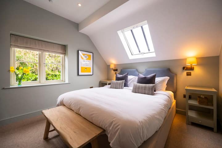 The Bottle & Glass Inn - Book All 3 Rooms - Henley-on-Thames