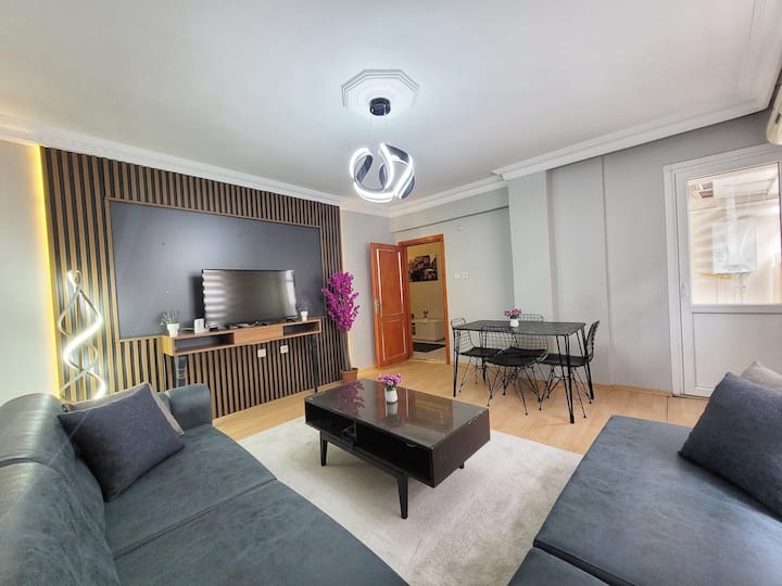Spacious 3br Retreat: Modern Comfort - Avcılar