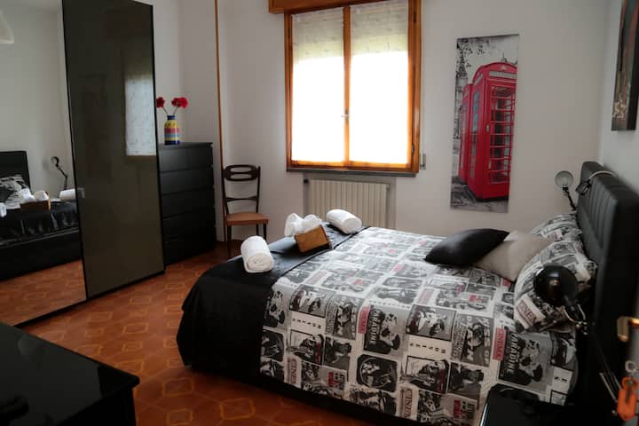 Guest House Emilia - Camera Matrimoniale - Reggio Emilia