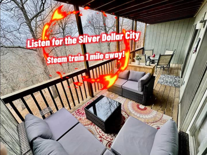 Rustic Ozark Retreat (First Responder Owner) - Branson West, MO