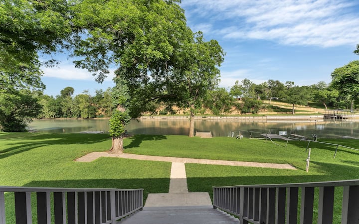 Shangrila - Peaceful Getaway On Lake Mcqueeney - Seguin, TX