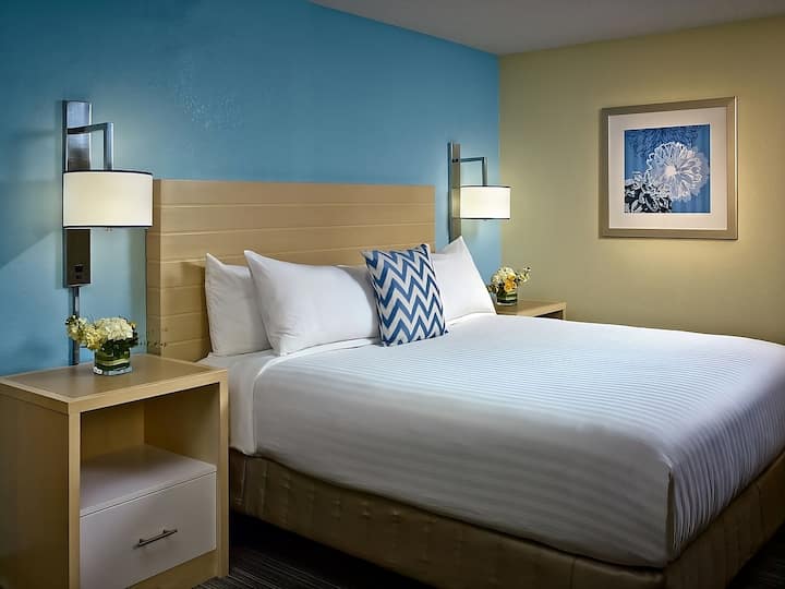 Fitzgerald Museum Tour! 2 Pet-friendly Units, Pool - Montgomery, AL