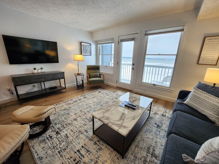 North Shore Inn Traverse City - Unit 203 - Traverse City, MI