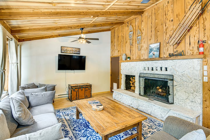 Graeagle Vacation Rental Cabin W/ Game Room! - Graeagle, CA