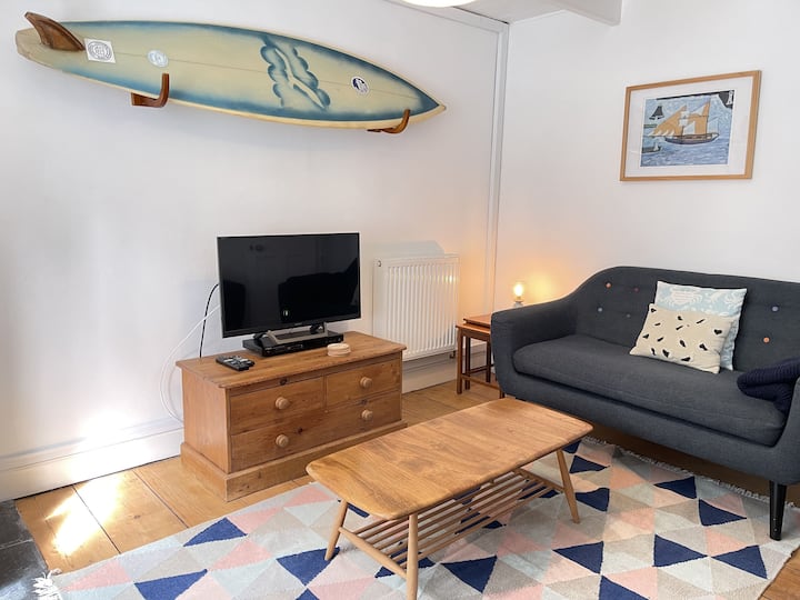 2 Upper Meadow - Yards From Porthmeor Beach - St Ives