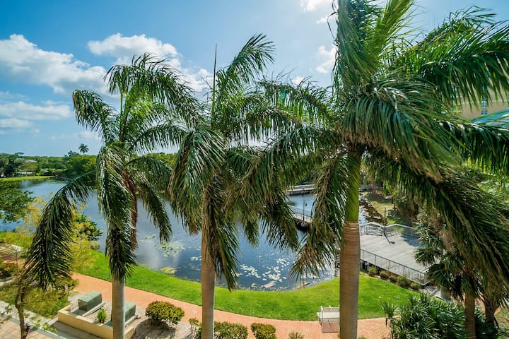 Nautical Beach Suite - Resort Style - Boynton Beach