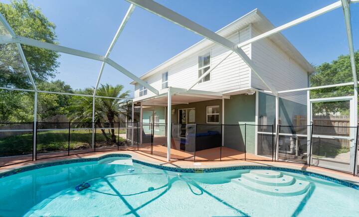 "Rossignol Lacroix Quarters" 4 Bd 2.5 Bath W/ Pool - Wesley Chapel