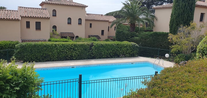 T2 Avec Piscine Et Pétanque - Sainte-Maxime