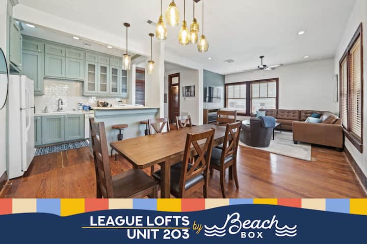 Charming Historic Loft, 3 Blocks From The Strand - Galveston, TX