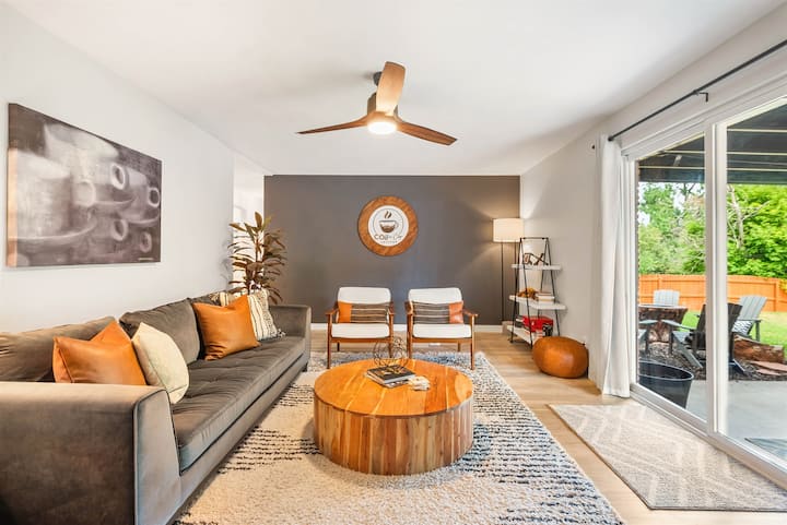 Coffee Themed Home With Family Friendly Amenities - Englewood, CO