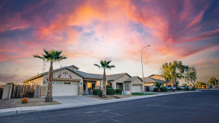 Golf Course Home! Heated Pool/spa. Affordable! - Avondale