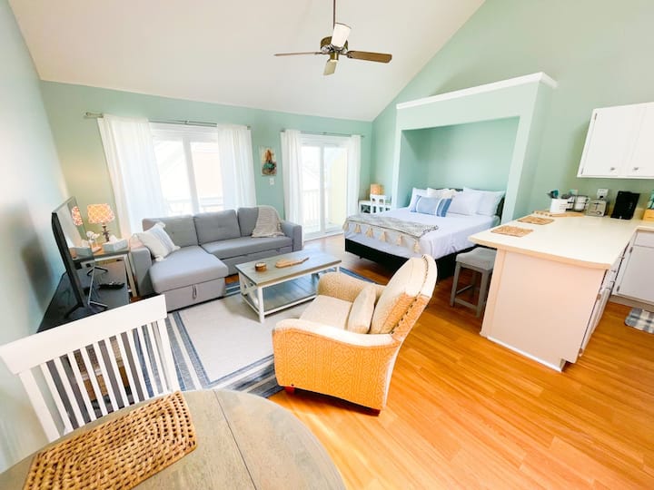 Poolside Studio In Pebble Beach, Resort Amenities - Emerald Isle, NC