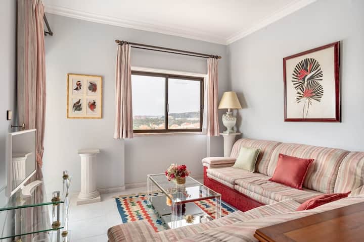 Guestready - Vibrant Flat With Balcony - Costa da Caparica