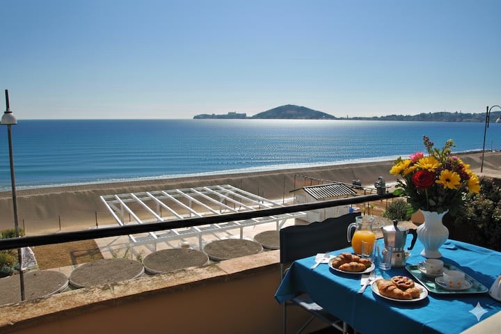 Casa Edy Au Bord De La Mer - Gaeta