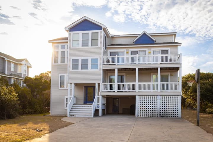 Less Than 5min Walk To Beach With Pool, Fire Pit - Corolla