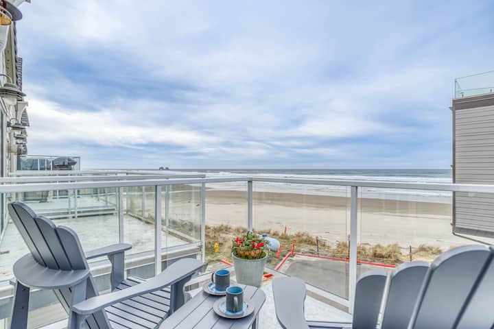 Oceanfront-balconies-king Suite-alpine Shores - Rockaway Beach, OR