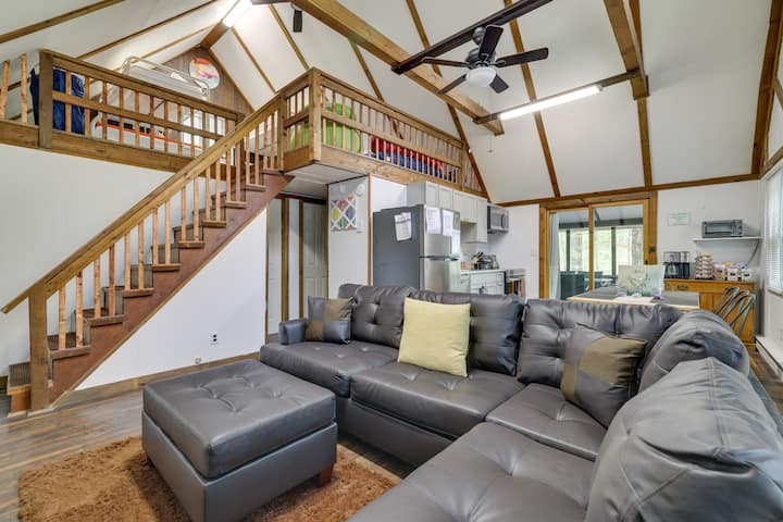 Hot Tub & Resort Amenities: Pocono Lake Retreat! - Pennsylvania