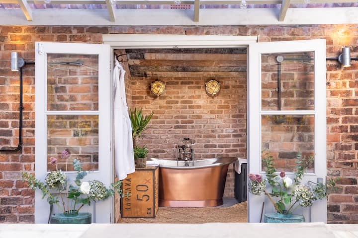The Walled Garden - Nantwich