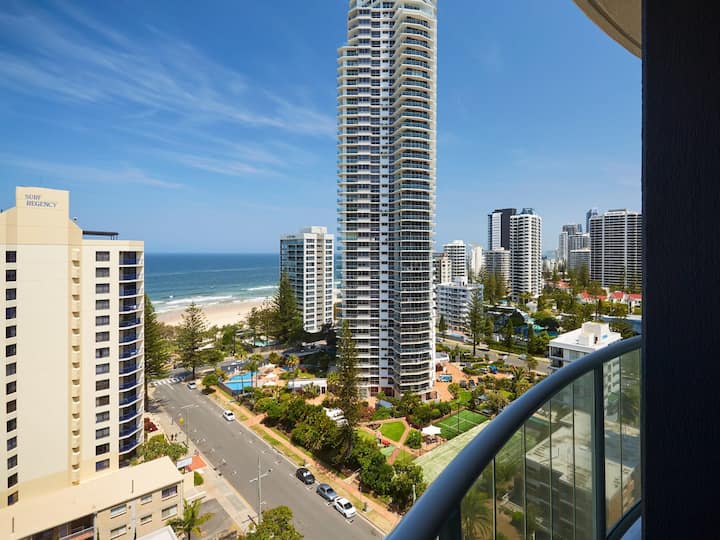 Twin Beds Room With A Great View In Heart Of Gc - Surfers Paradise
