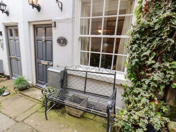 Delft Cottage - Robin Hood's Bay