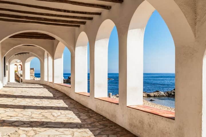 Habitación Con Balcón Vistas Al Mar Y Desayuno - Palamós