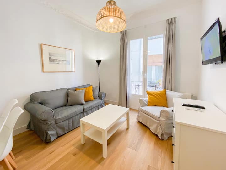 La Paz Market 3 B Madrid Salamanca Quartier - San Blas