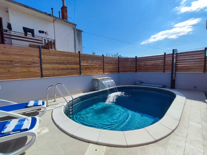 Pop Villa In Zadar For 3 Person - Zadar