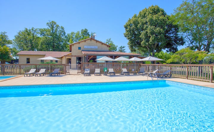 Camping Familial 4* Avec Piscine |Mobil-home 4p+tv - Fleurac