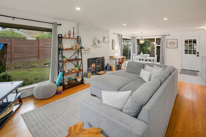 New Remodeled Uw Wedgwood/seattle Retreat | Yard - Shoreline, WA