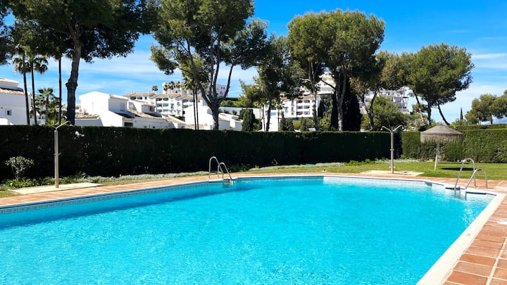 Monte Miraflores – 2 Bed, Pool & Bar/restaurant - Calahonda