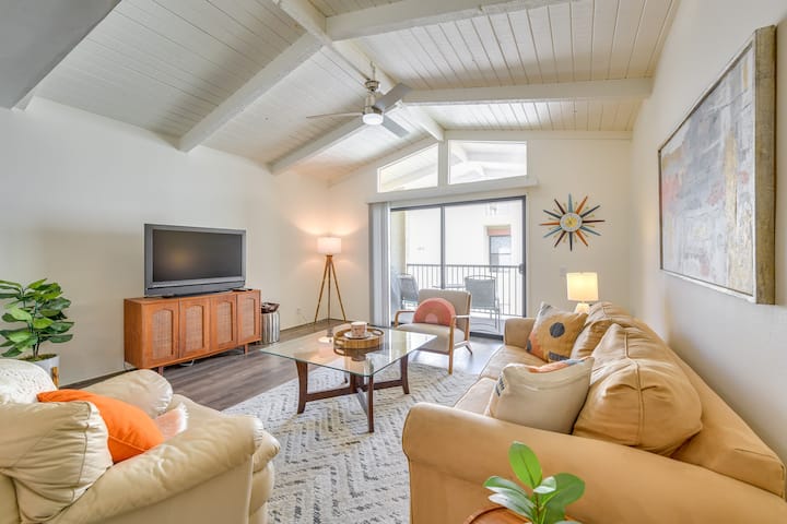 Pool Access: Pet-friendly Palm Springs Condo - Palm Springs, CA