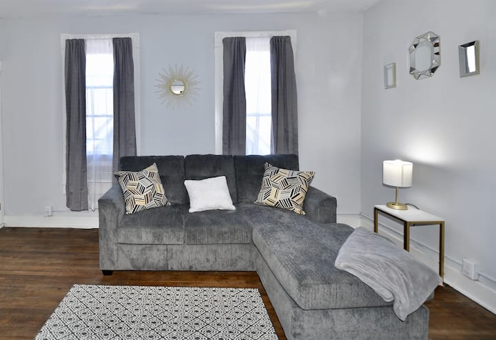 Cozy Fountain Sq Escape W/ Room For Friends - Indianapolis, IN