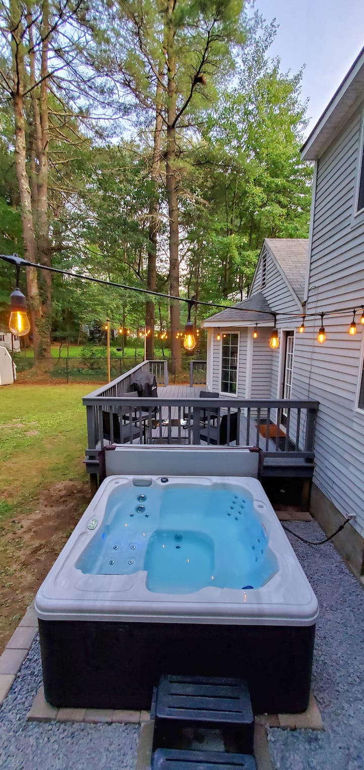 Hot Tub/pool Table- Hidden Gem Of Saratoga Springs - State of New York