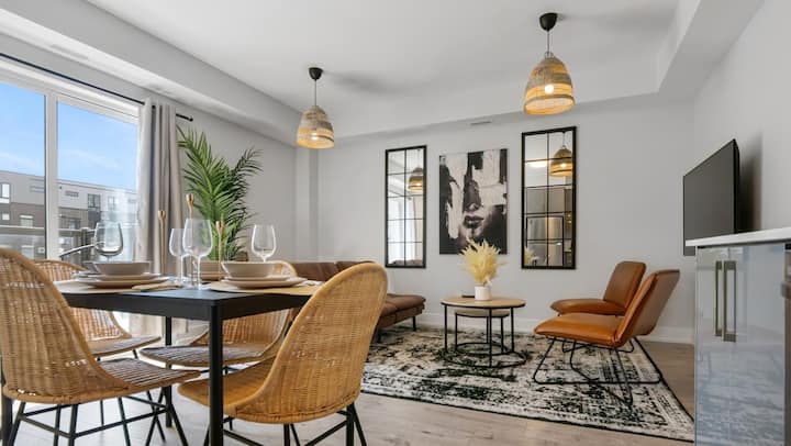 Boho Townhouse Walk To Falls + Free Parking - ナイアガラ・フォールズ