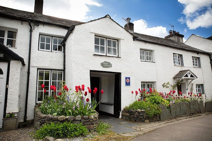 Porch Traditional Cottage In Keswick With Parking - Keswick