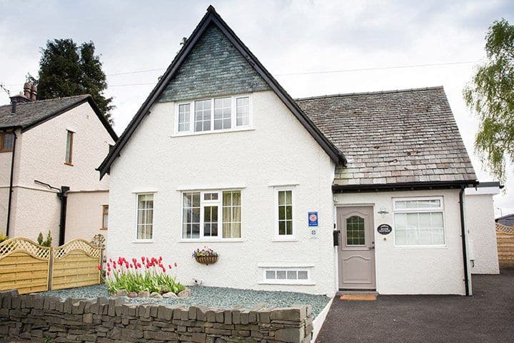 River Cottage Garden Overlooks River Greta Keswick - Keswick