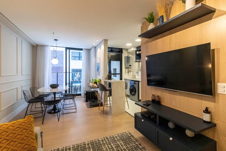 Em Até 6x Sem Juros | A/c, 2x Vagas, Lava&seca - Curitiba