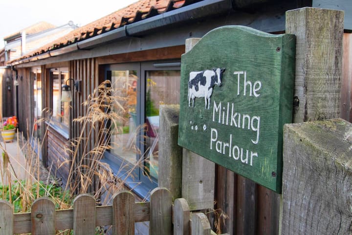 The Milking Parlour - Sea Palling