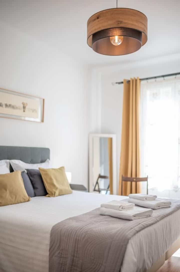 Le Coq Edouard Vii - Parking - Proche Mer - マントン