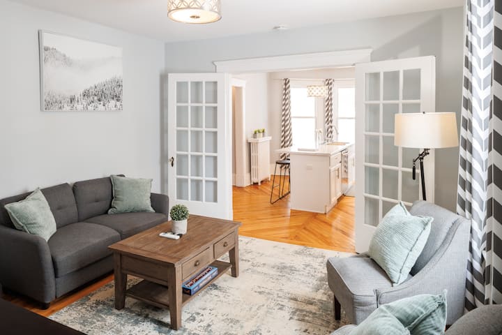 86a King Bed 2bd 3bt On Queen St. Downtown - Charlottetown