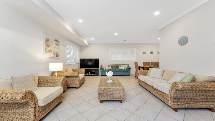 Primrose Sands | Accom Holidays - Terrigal