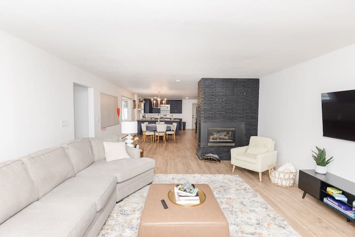 Remodeled Townhome In Central Fargo - Fargodome